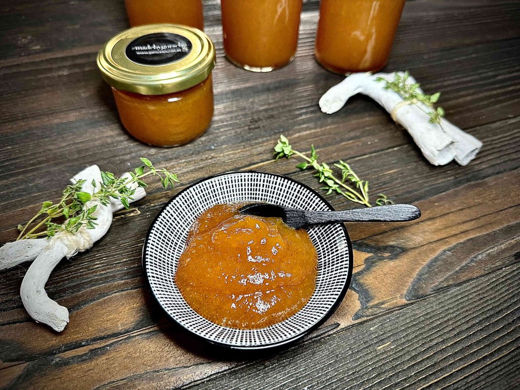 Peach Jam with Thyme - [EN] Alexandra Gorsche